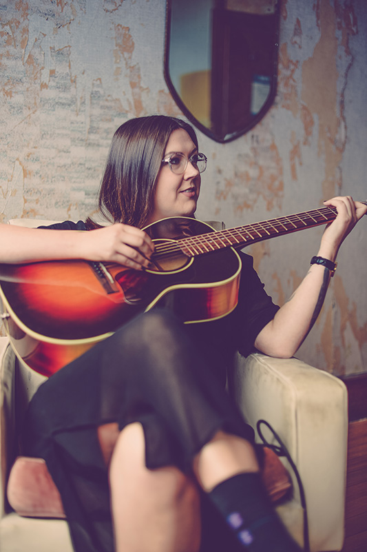Feature - Nadia Reid: Turning Towards The Light - NZ Musician