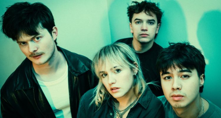 Feature - Coast Arcade: Delivery on Debut - NZ Musician