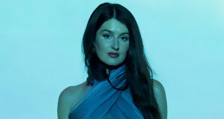 Feature - alayna: The Scope of Love - NZ Musician